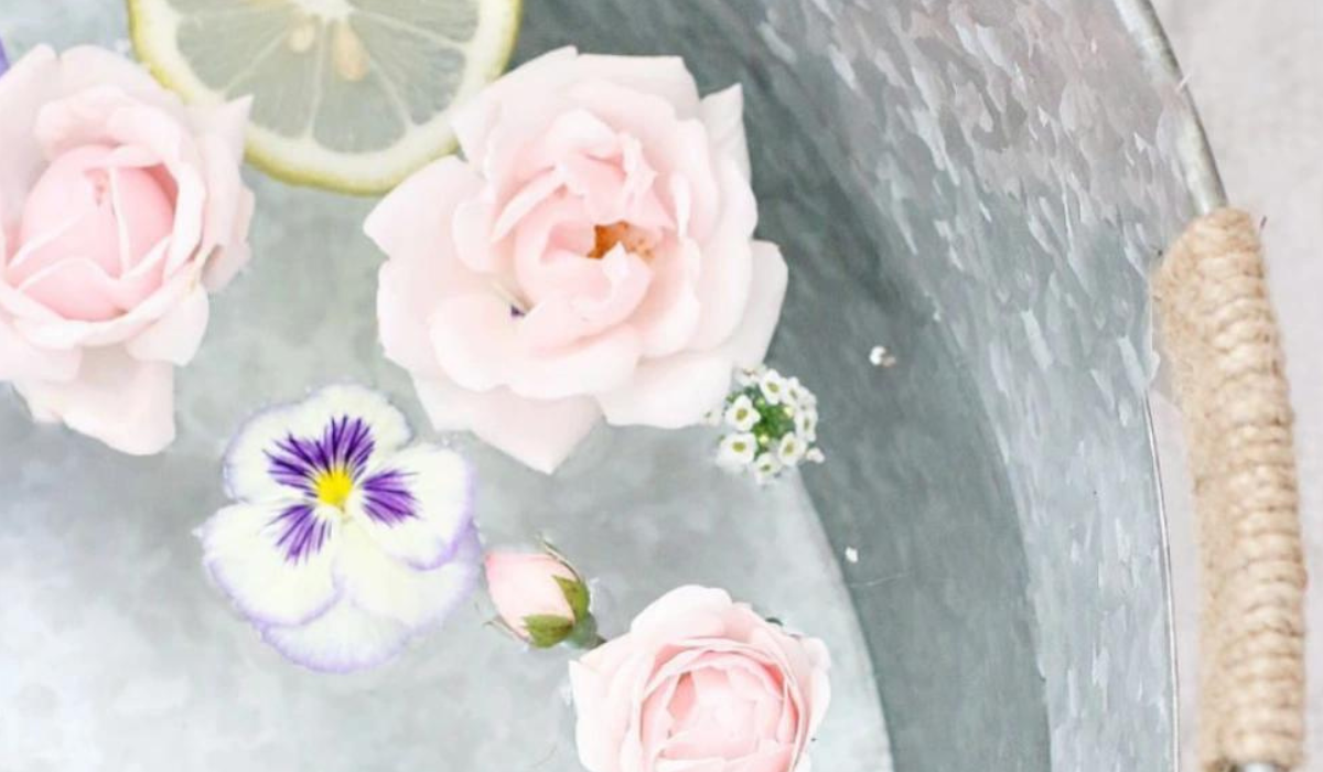 BENEFITS OF FOOT SOAKING – Naturally London